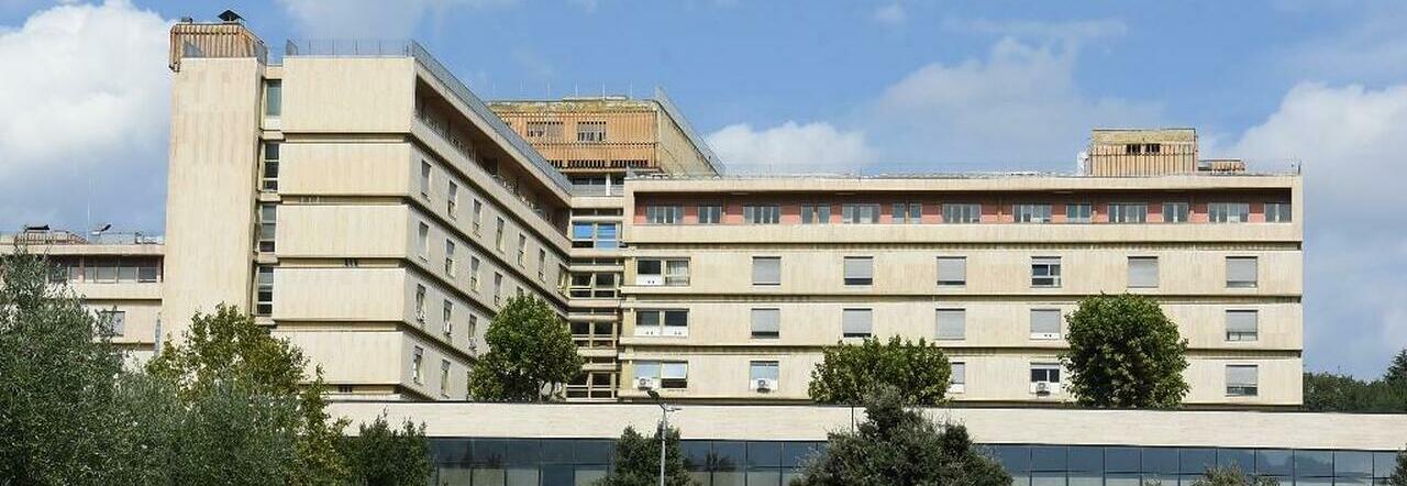 Ast Ascoli alla ricerca di 5 primari. Pubblicati gli avvisi per gli ...