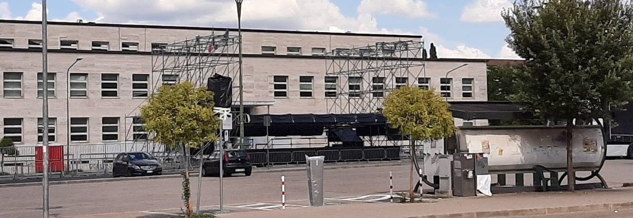 Piazza Risorgimento a Benevento, addio al parking multipiano