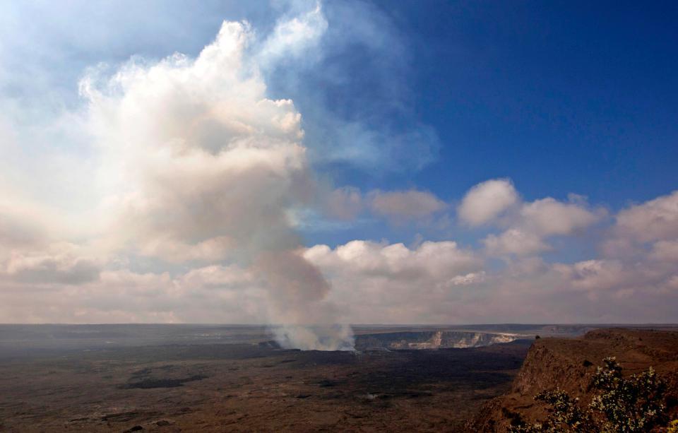 Si lancia nel vulcano e fa un volo di 76 metri. In una lettera il suo ...