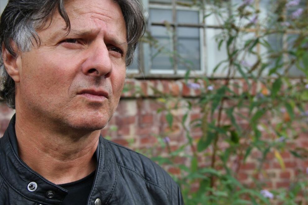 Massimo Bigi, online il video di Come se fosse facile ft. Enrico ...