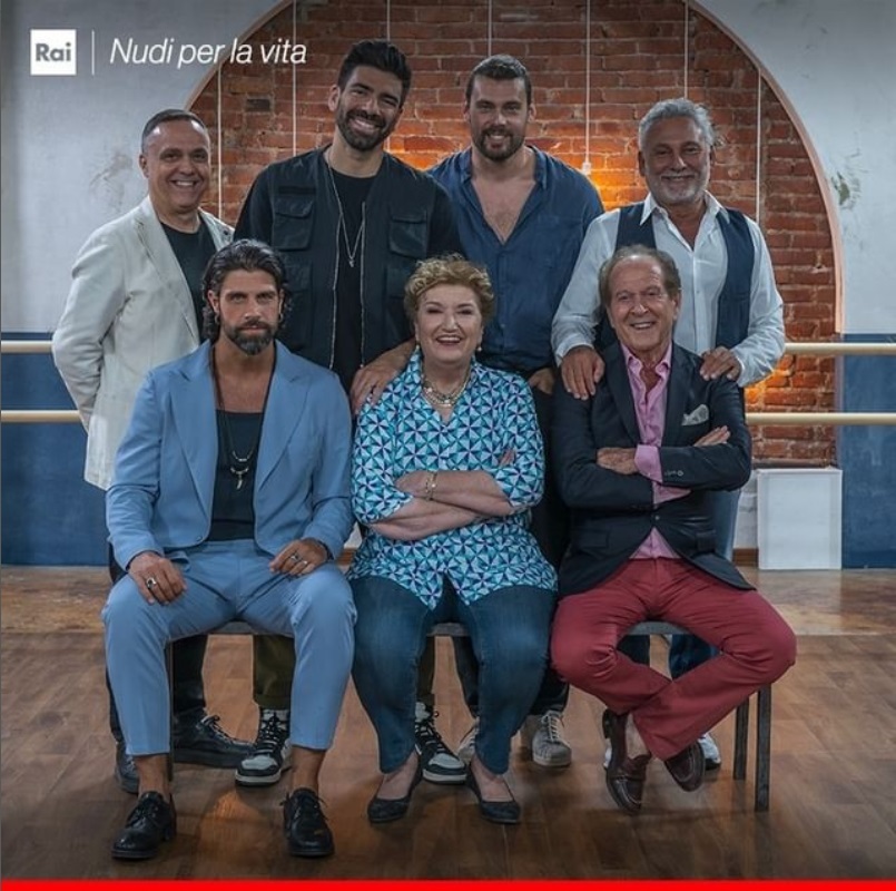 Nudi per la vita: nel nuovo programma di Mara Maionchi 12 vip si ...