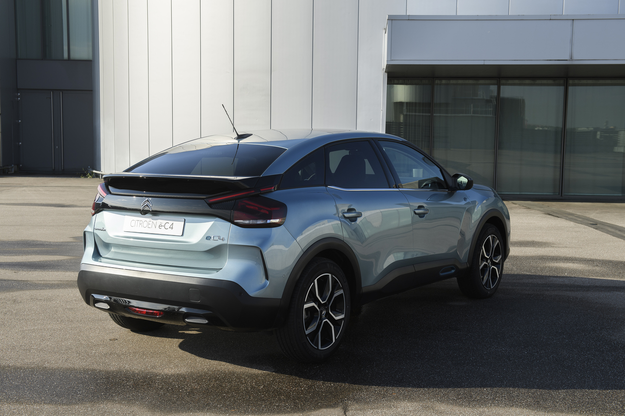 500e, l’eco-sportività Abarth ha fatto centro. Con edizione limitata ...