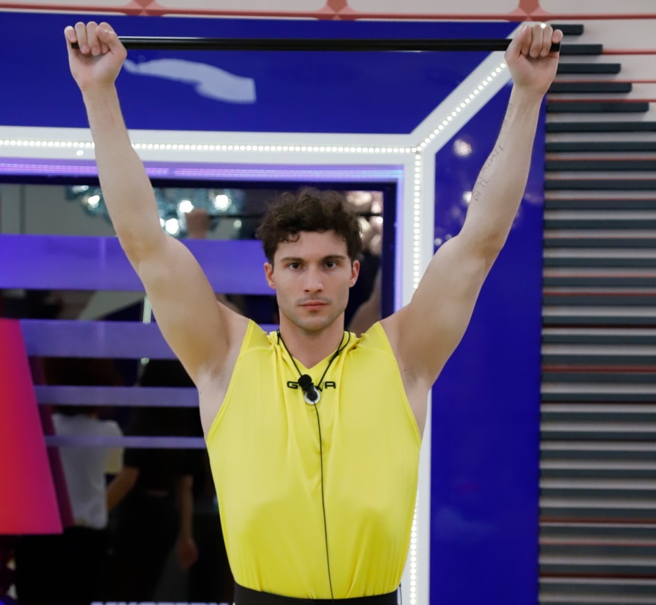 Grande Fratello, Federico Massaro e il mistero del nonno: «Un pezzo ...