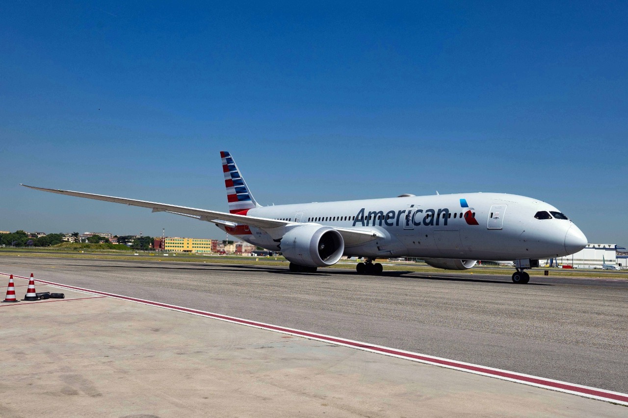 American Airlines y Gesac inauguran vuelos directos entre Nápoles y ...