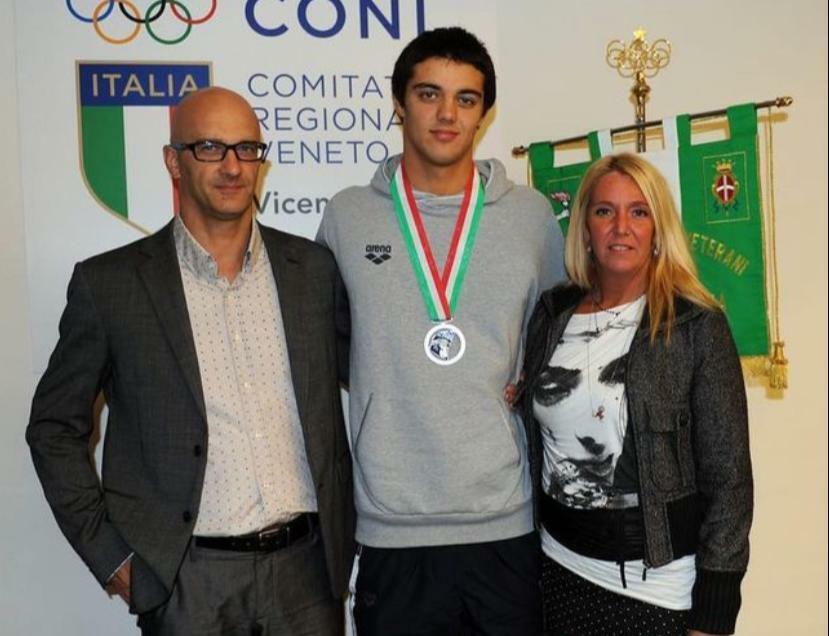 La Carrera Brillante de Thomas Ceccon en la Natación