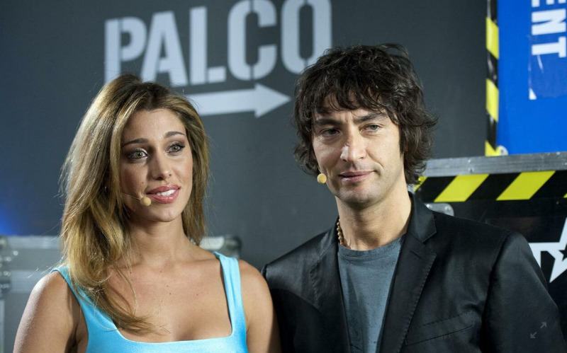 Simone Annicchiarico: From TV Host to Talented Impersonator on 'Tale e ...