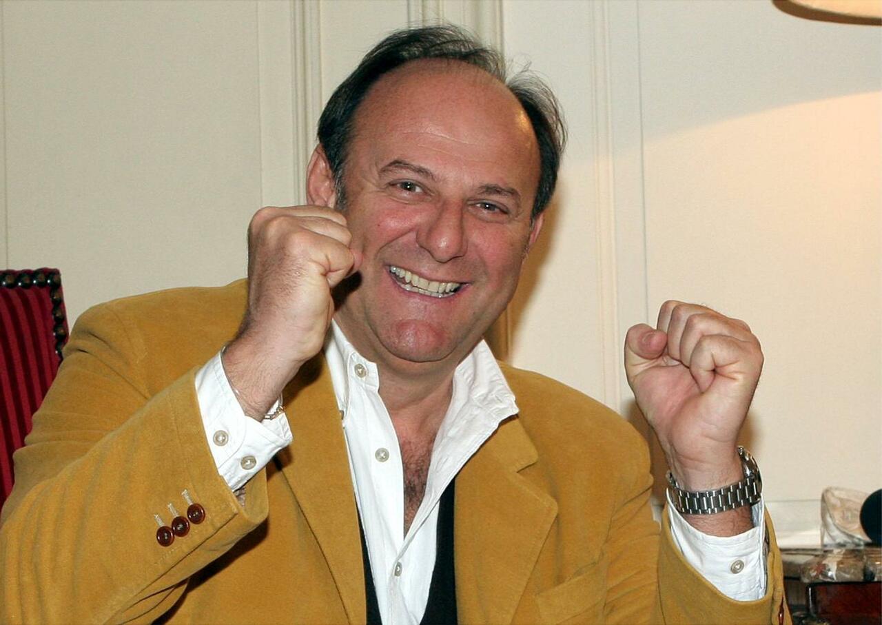 Gerry Scotti: The Beloved Italian TV Host Returns with 'Io Canto ...