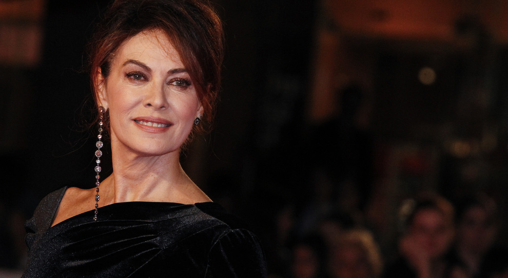 Elena Sofia Ricci, l'infezione sul set e l'abuso da bambina: «Era un ...