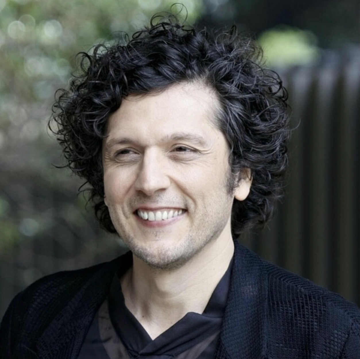 Ermal Meta: «Io e mamma abbandonati da mio padre, per salvarci siamo ...