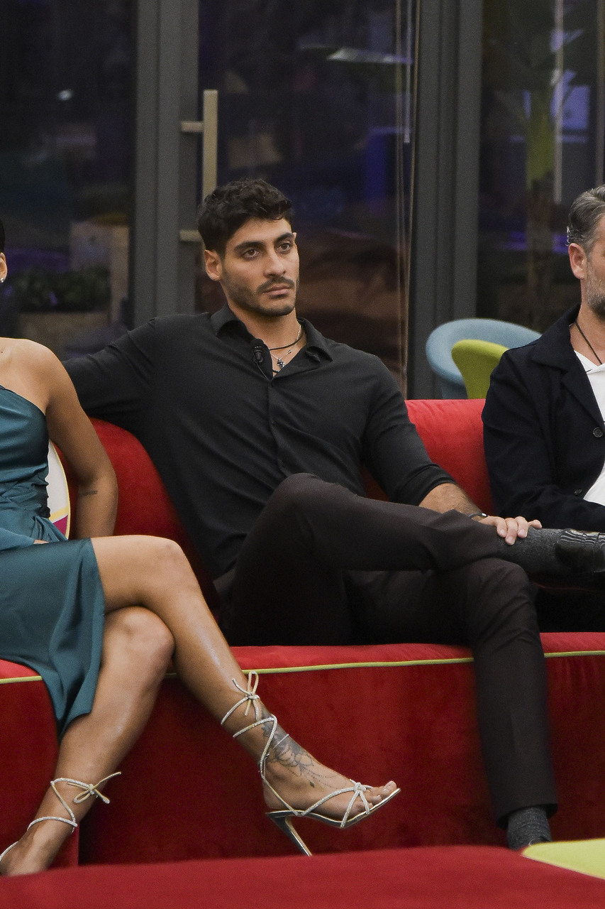 Grande Fratello, le pagelle della serata: Jessica sedotta e illusa (4 ...