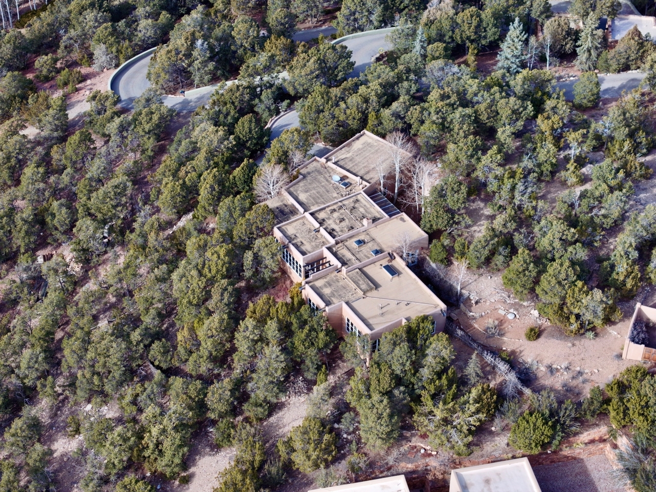 Gene Hackman trovato morto con la moglie, il mistero nella villa da 3,8 ...