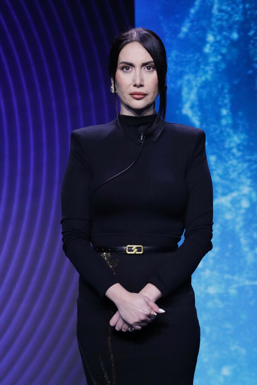 Grande Fratello, le pagelle: la gaffe di Alfonso Signorini (4), Lorenzo ...