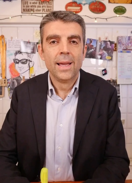 Federico Basso a Lol - Chi ride è fuori 5, l'esordio nei tg, Zelig, le ...