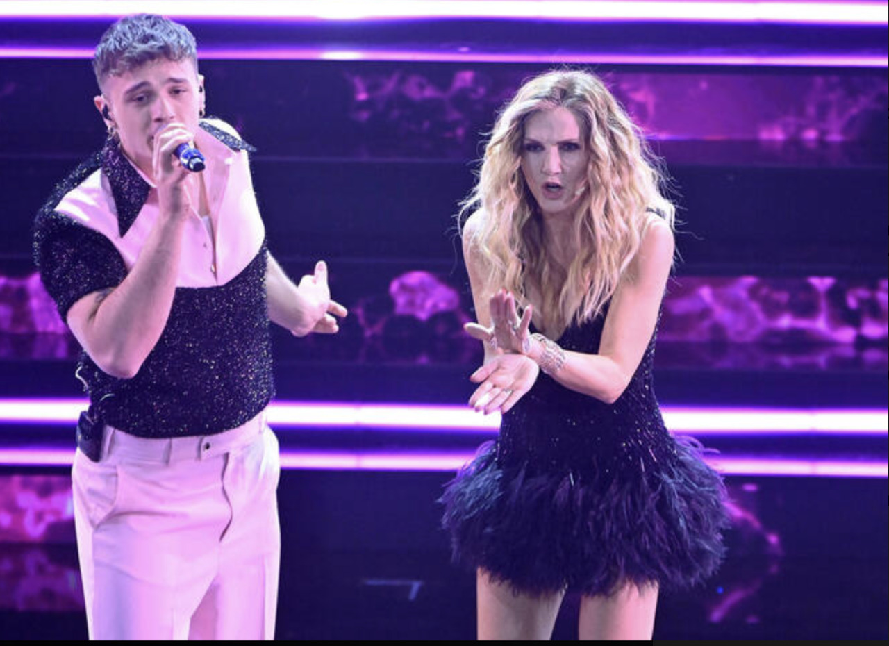 Lorella Cuccarini: «Maria De Filippi? Ha sempre ragione, non sbaglia ...