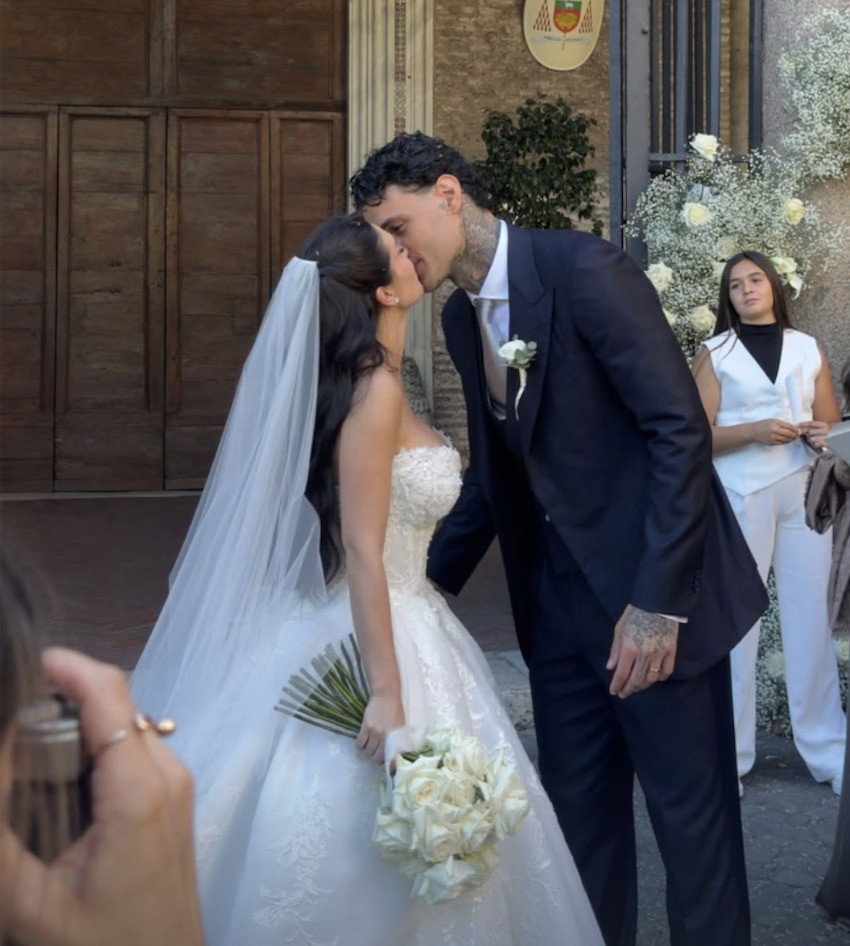 Gianluca Scamacca e Flaminia Appolloni si sono sposati: il primo bacio fuori dalla chiesa, l ...