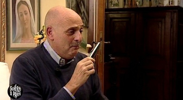 Frank Matano, lo scherzo a Paolo Brosio, la fidanzata, il primo assegno ...