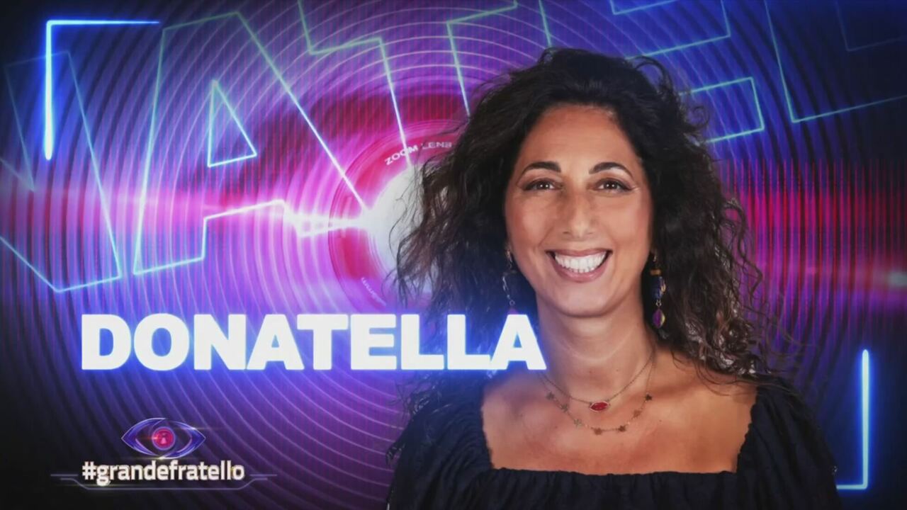 Grande Fratello, le pagelle: Simona Ventura una garanzia (9), Jonas arrogante (5,5), Donatella ...