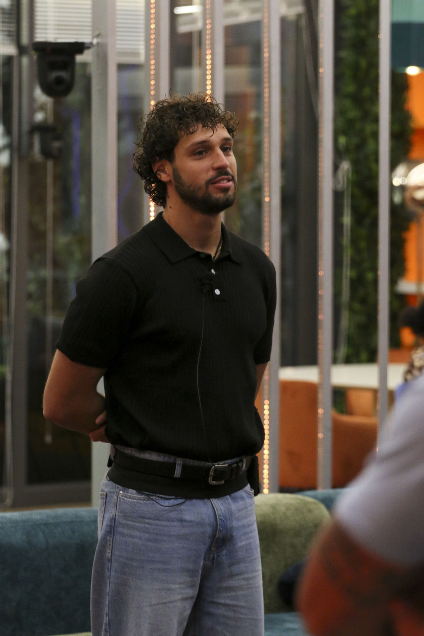 Grande Fratello, le pagelle: Jonas scivola (3), Mattia furbo (5), Sonia ...