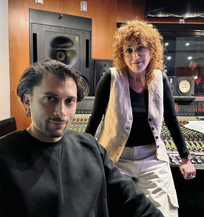 Carlo Di Francesco compie 45 anni. La musica, il rugby, il matrimonio a ...