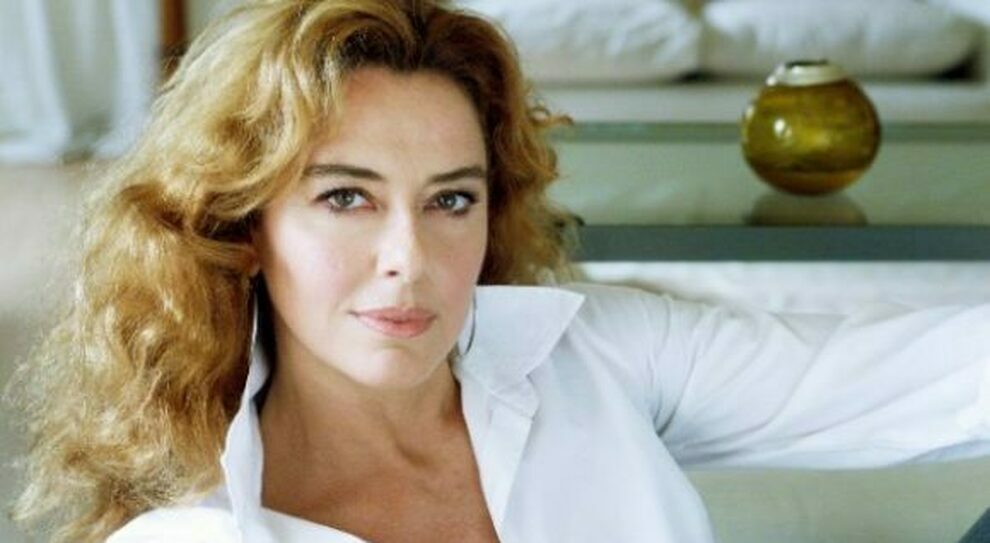 Monica Guerritore, la morte della mamma, il tumore al seno, l'amore per ...