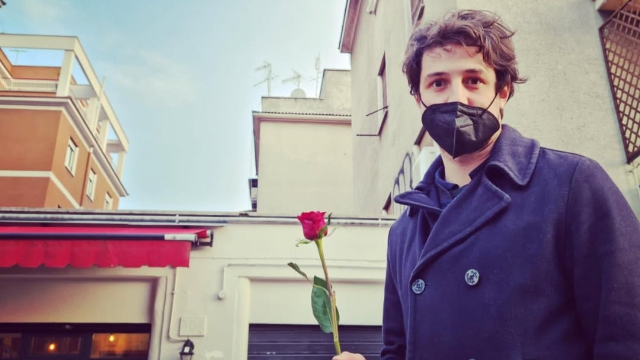 Alberto Paradossi: l'infanzia a Lucca, il dvd rubato, l'insonnia, i ...