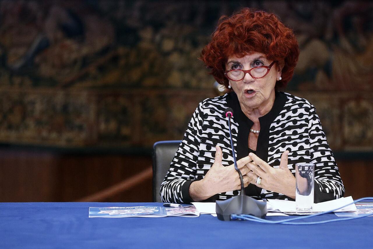 Valeria Fedeli è morta, addio all'ex ministra dell'Istruzione: aveva 76 ...