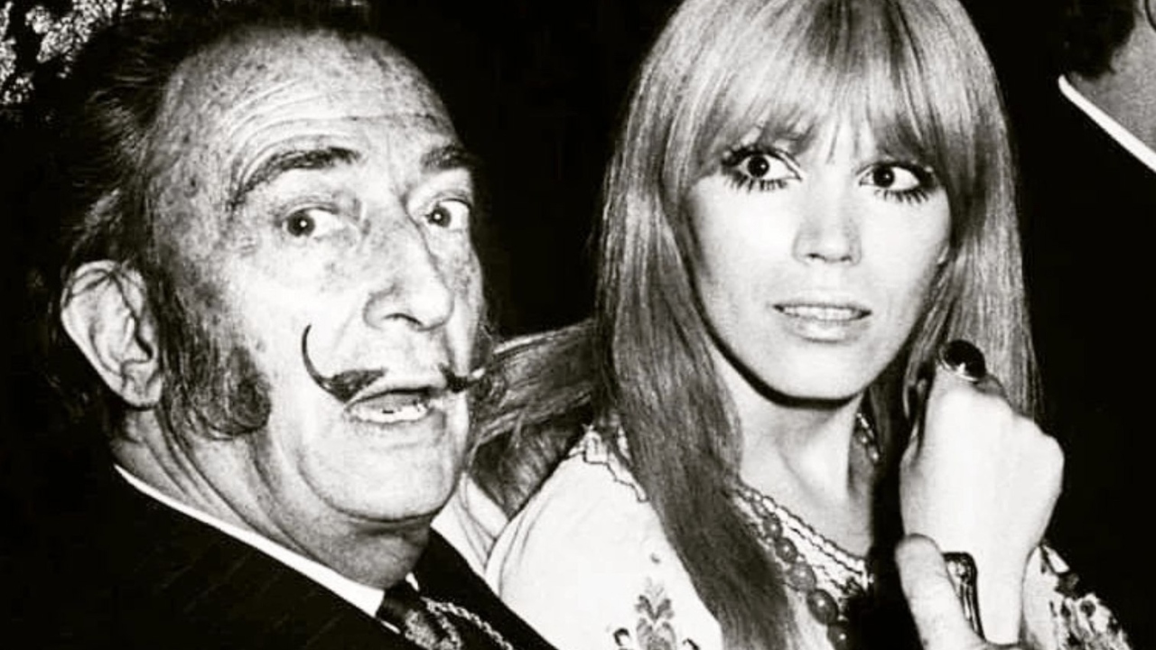 Amanda Lear, gli interventi, le voci sulla transessualità, l'amore ...