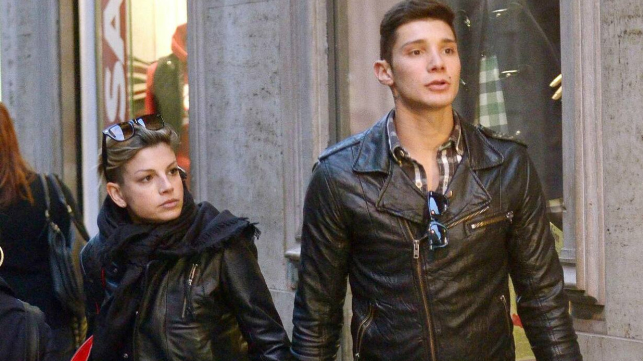 Emma Marrone, la casa doppia tra Roma e Milano: il salotto rock con ...